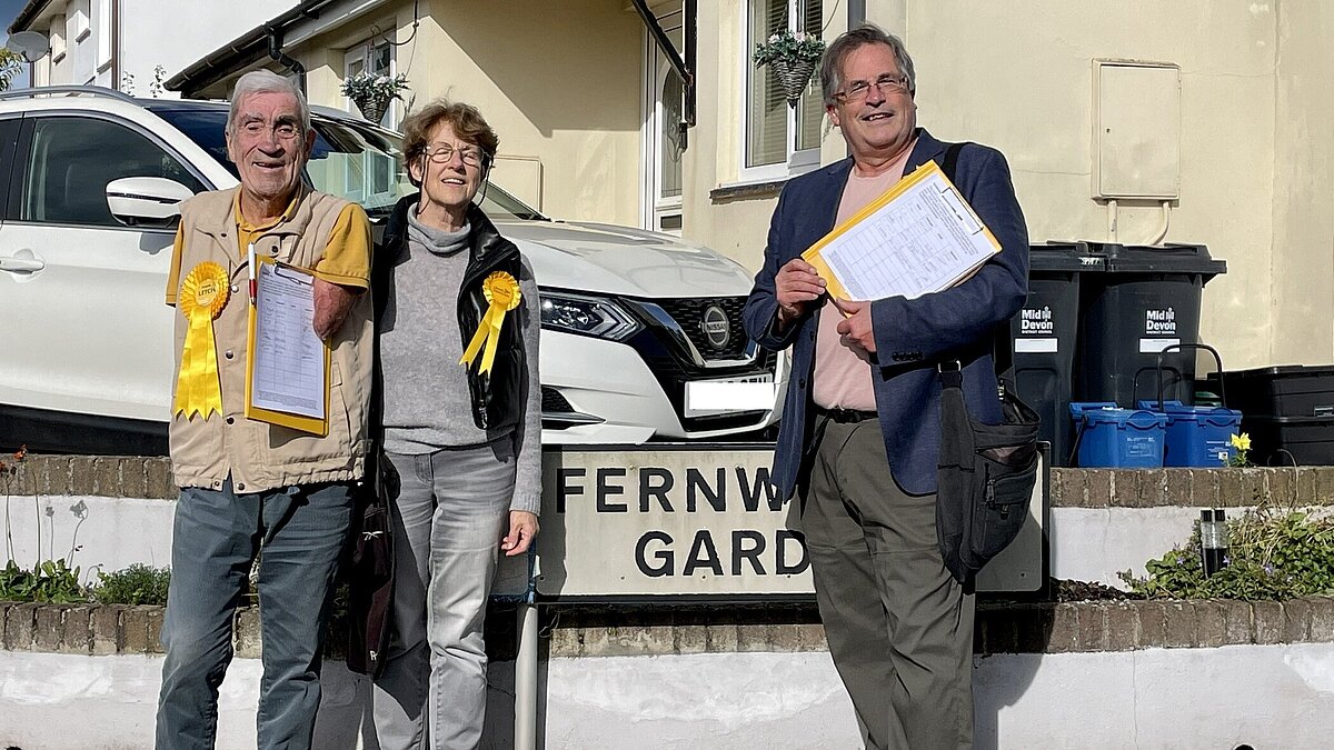 Cllrs. Natalia and Frank Letch launch petition to fix road in ...